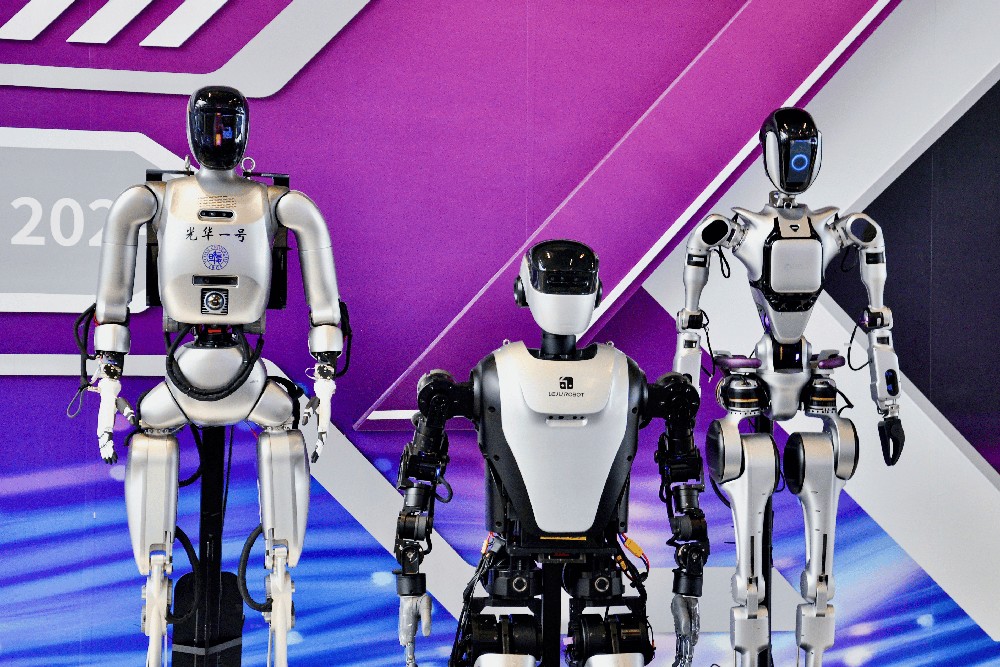 The Rise of the Machines: Robots in China - EmbassyWorld.org